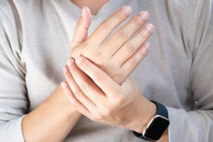Wrist Bursitis: Causes, Symptoms & Treatments
